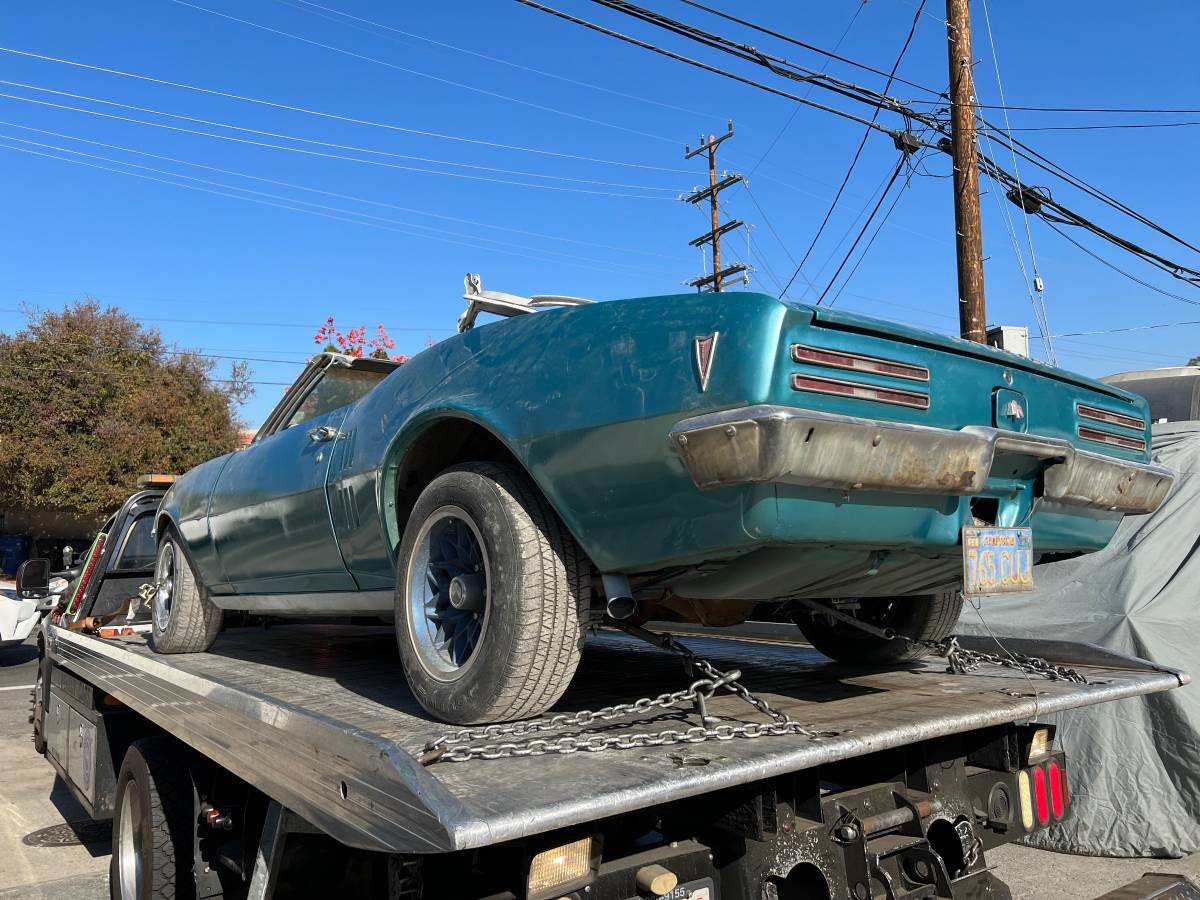 1968 Pontiac Firebird Container Find: Owner Wants Decade-Stored ...